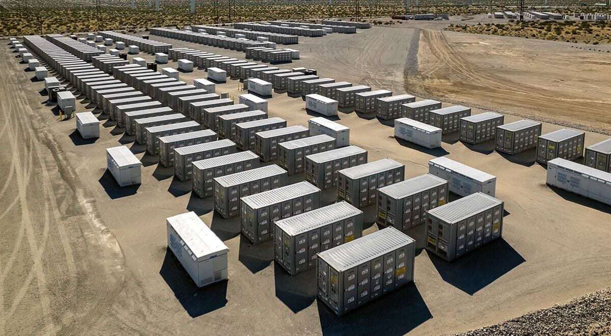 Everything You Need to Know About Commercial Solar Battery Storage